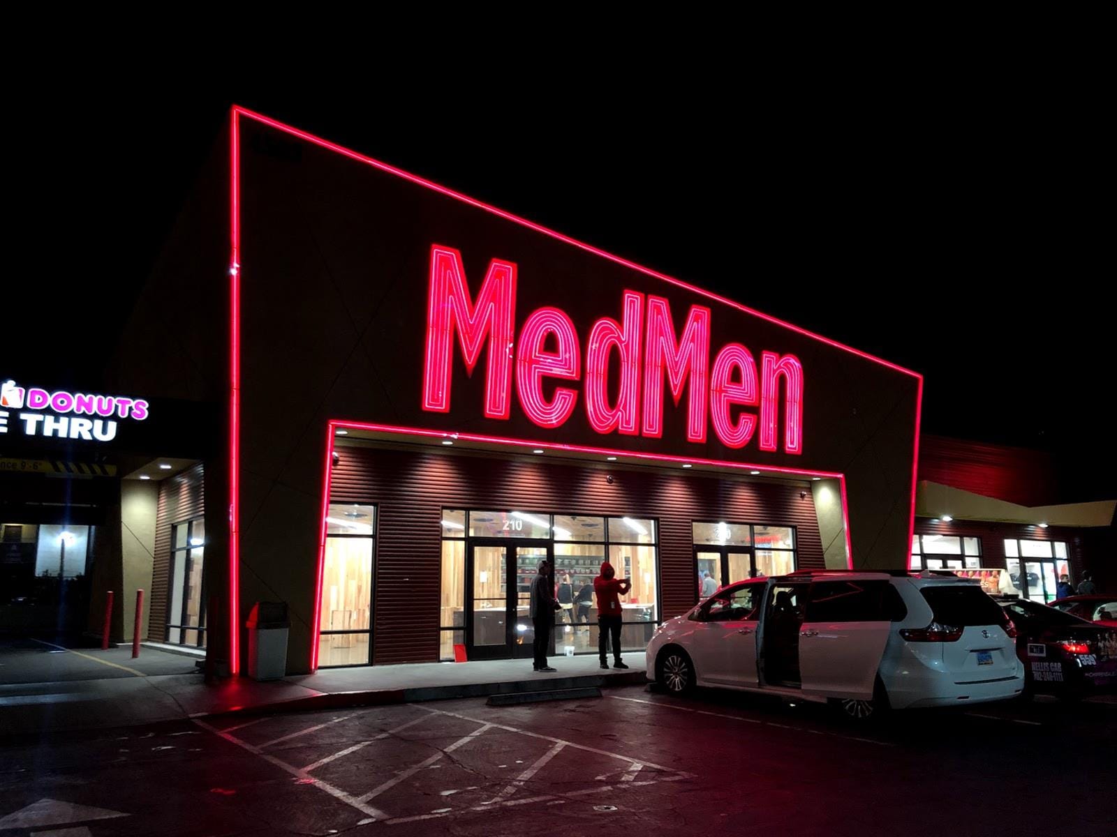 MedMen – The Strip - Bachelor Party Guide